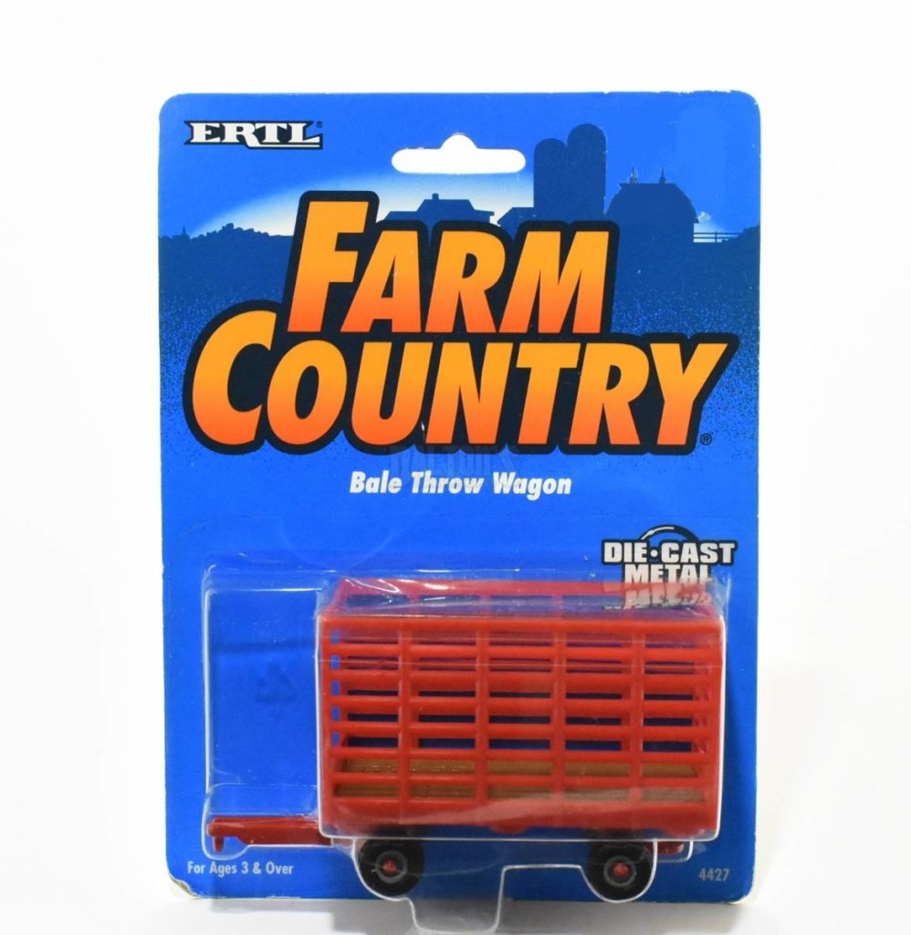 1/64 Case IH Bale Throw Wagon - Dalton's Farm Toys