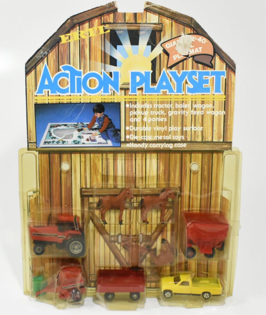 1/64 International Harvester Action Farm Set With 5088 Tractor Baler ...