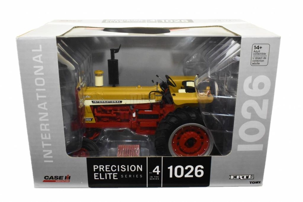 1/16 International Harvester 1026 Precision Elite tractor, Gold Demo ...