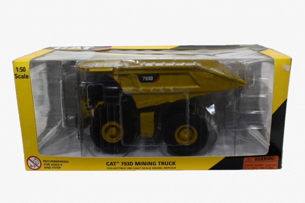 1/50 Cat 793D Mining Truck - Dalton's Farm Toys