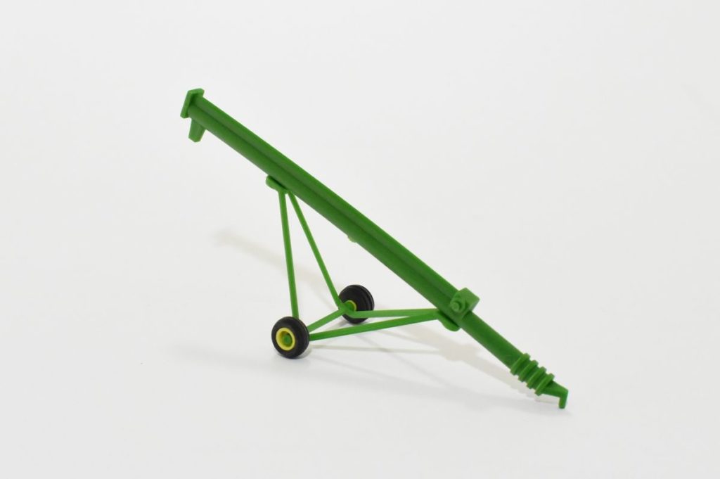 1/64 32' Grain Auger Green - Dalton's Farm Toys