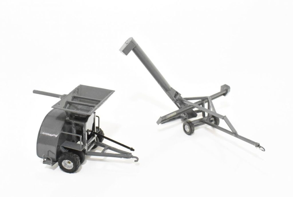 1/64 Custom Silage Bagger & Unloader - Dalton's Farm Toys
