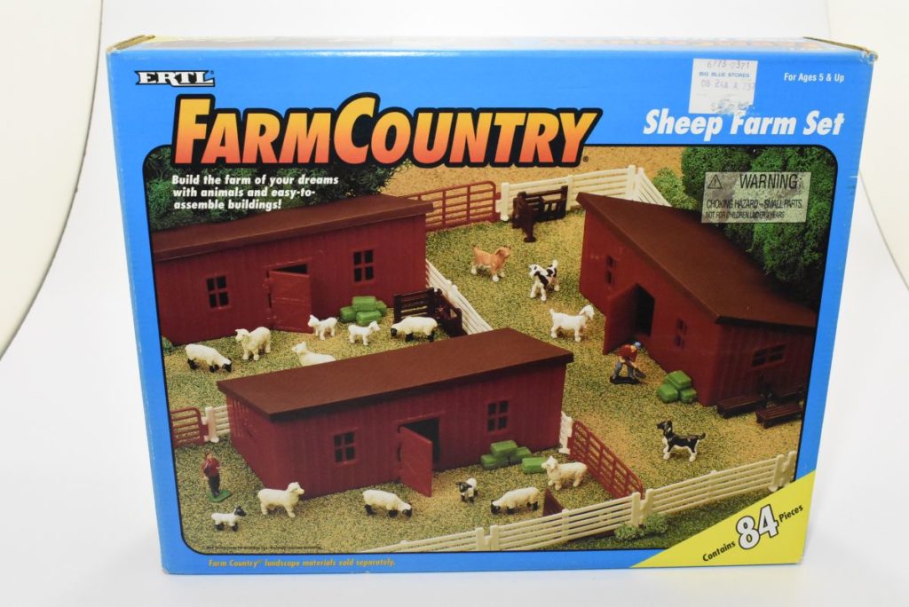 1/64 Farm Country Sheep Farm Playset With Buildings - Dalton's Farm Toys