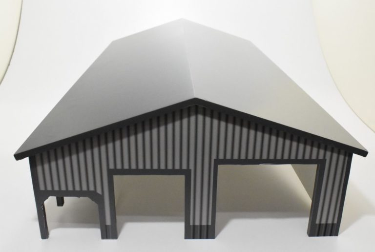 1/64 Grey 60 x 120 machine shed with porch - Dalton's Farm Toys