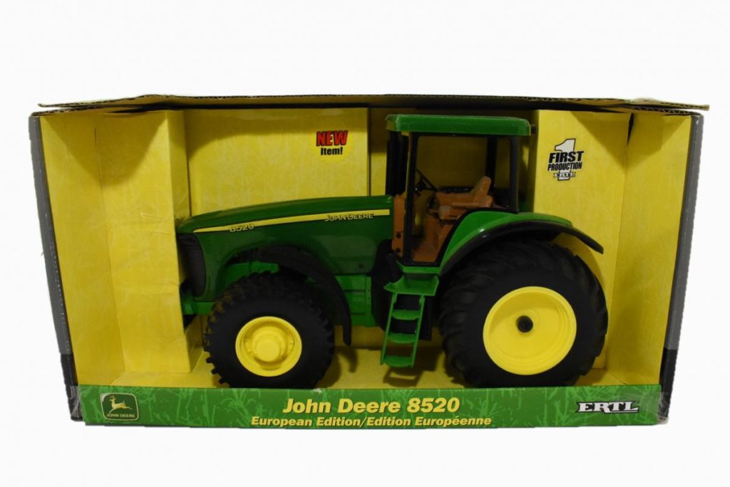 1/16 John Deere 8520 Tractor With Front Wheel Assist, European Edition ...