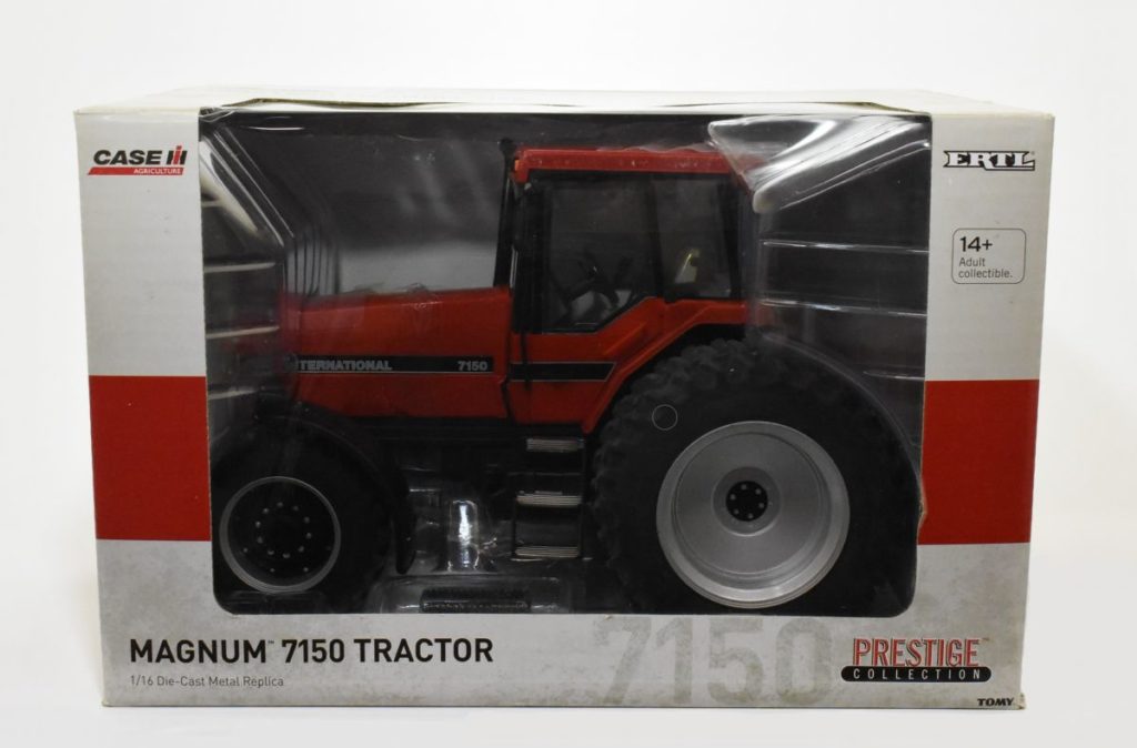 1/16 Case International Magnum 7150 Tractor With Duals & Front Wheel Assist - Dalton's Farm Toys