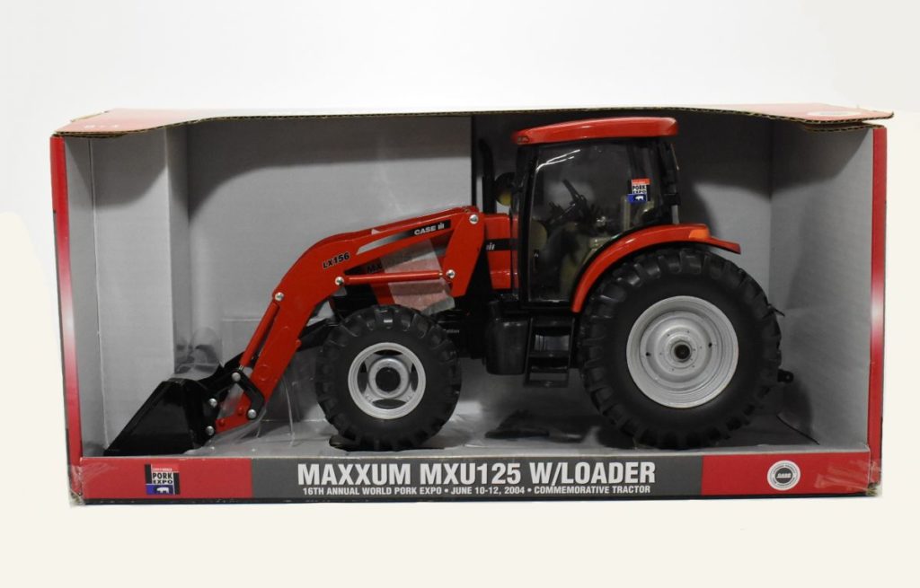 1/16 Case IH Maxxum MXU 125 Tractor With LX156 Loader, 2004 World Pork ...