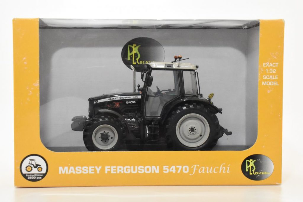 1/32 Massey Ferguson 5470 Fauchi Tractor - Dalton's Farm Toys