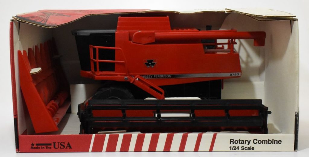 1/24 Massey Ferguson 8780 Rotary Combine With 2 Heads - Dalton's Farm Toys