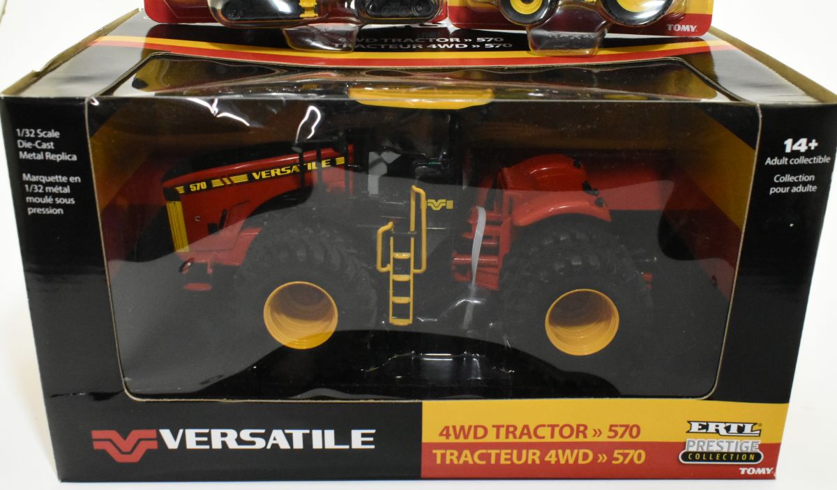 1/32 Versatile 570 4WD Tractor With Duals - Dalton's Farm Toys