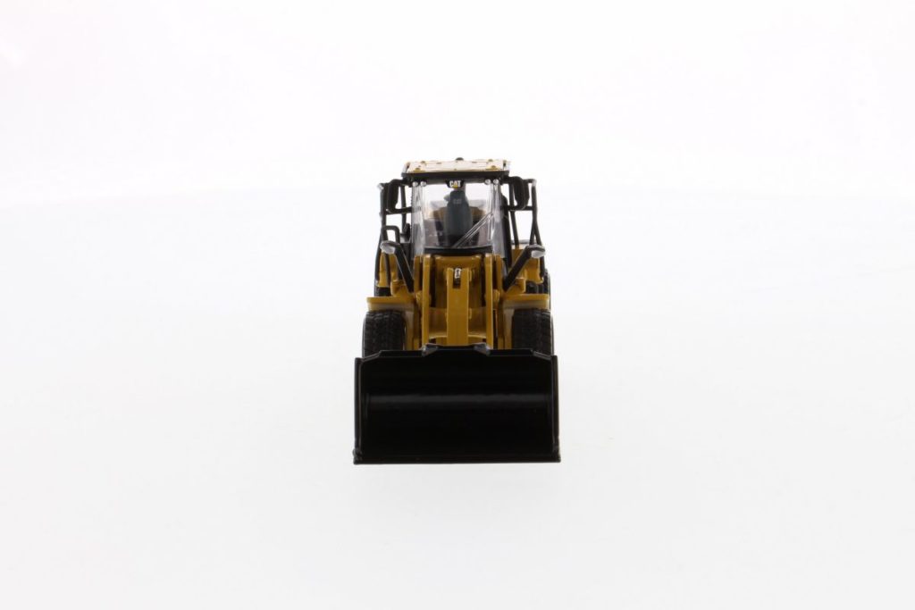 1/64 Cat Caterpillar 950M Wheel Loader - Dalton's Farm Toys
