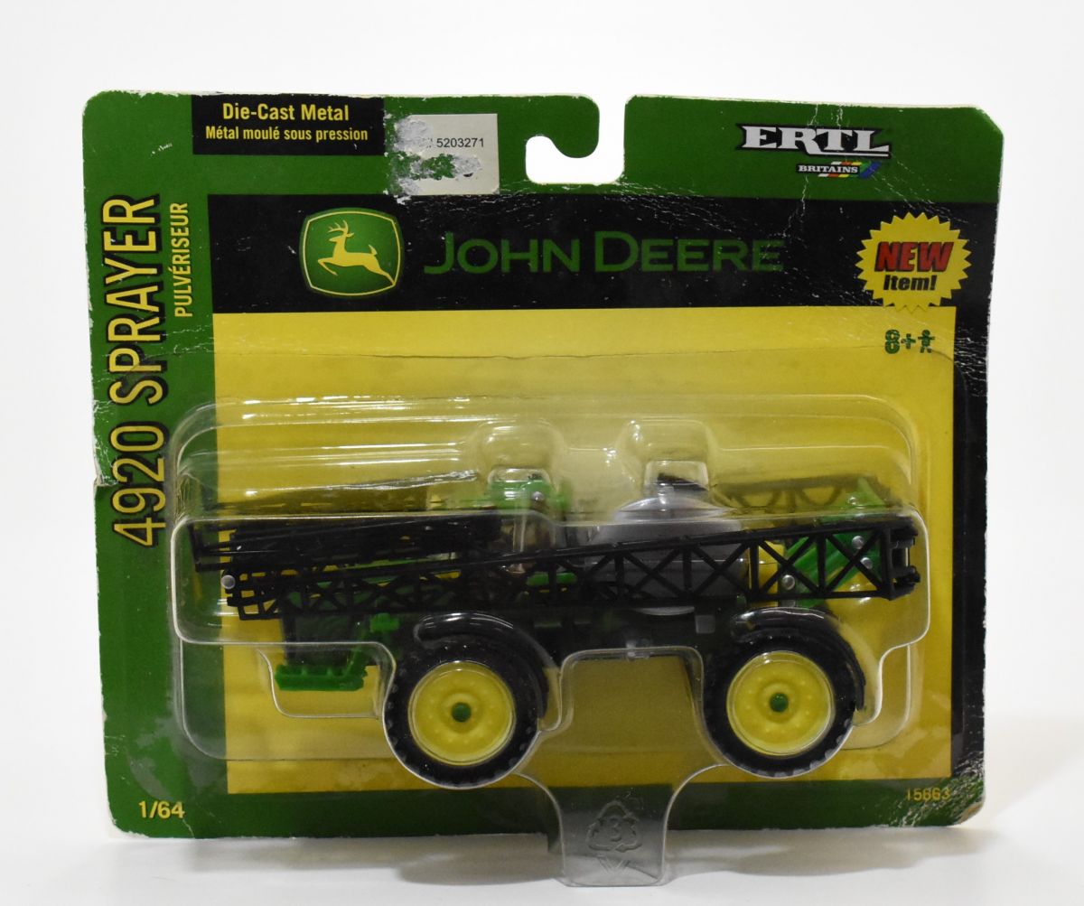 1/64 John Deere 4920 Sprayer - Dalton's Farm Toys