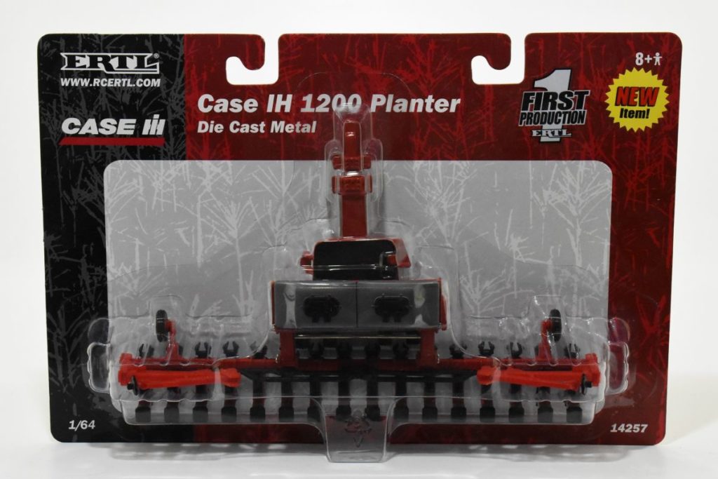 1/64 Case IH Model 1200 16 Row Planter - Dalton's Farm Toys