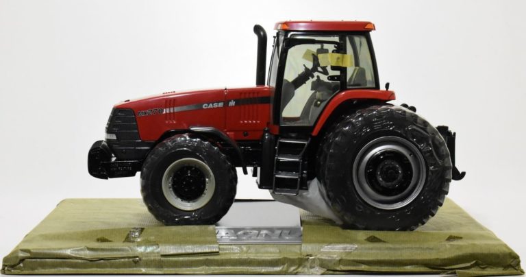 1/16 Case IH Magnum MX270 Tractor With Front Wheel Assist & Duals, Dealer Edition With Plaque ...