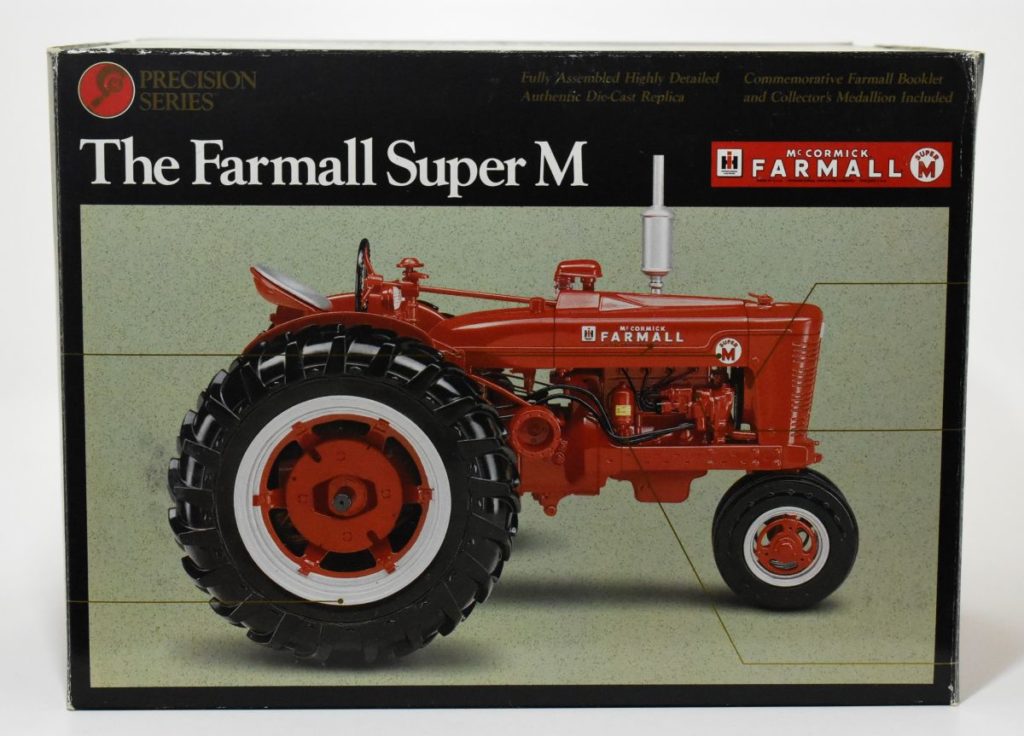1/16 McCormick Farmall Super M Tractor Precision Series #8 - Dalton's ...
