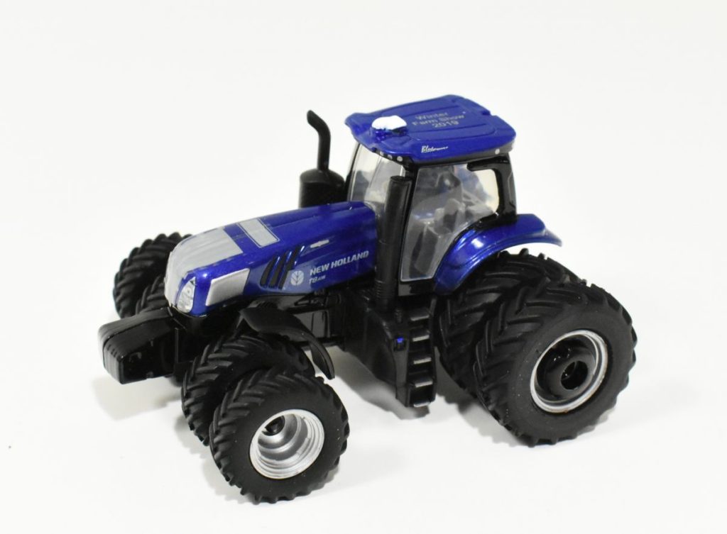1/64 New Holland T8.435 Power Blue Paint Scheme, 2019 Winter Farm Show Edition - Dalton's Farm Toys
