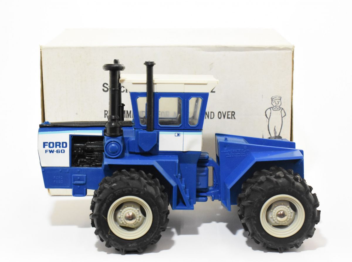 1/32 Ford FW-60 4WD Tractor W/ Duals - Dalton's Farm Toys