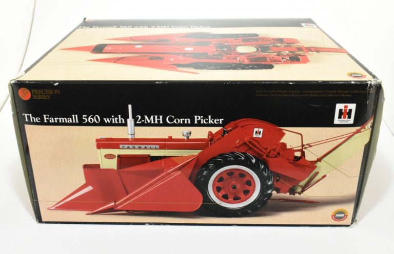 1/16 International Harvester Farmall 560 Tractor With 2-MH Corn Picker ...