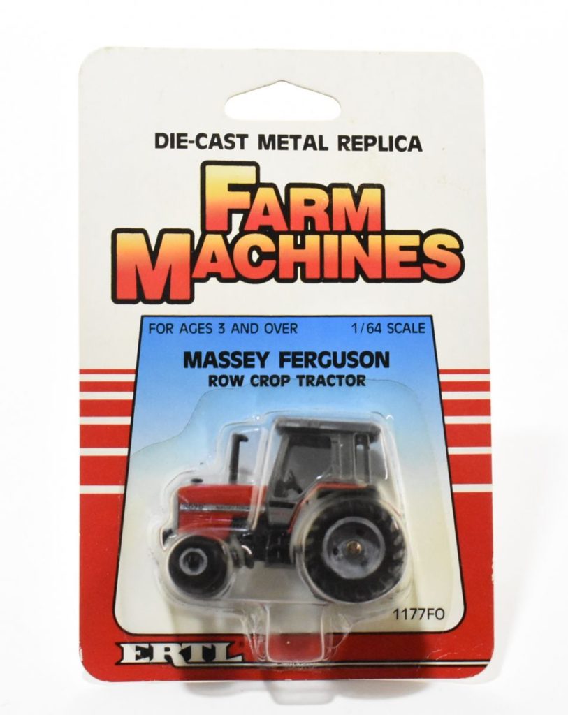 1/64 Massey Ferguson 3070 Tractor With Slotted Rims - Dalton's Farm Toys