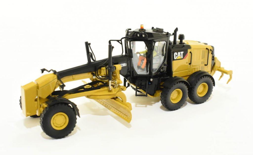 1/50 Cat Caterpillar 12M3 Motor Road Grader - Dalton's Farm Toys