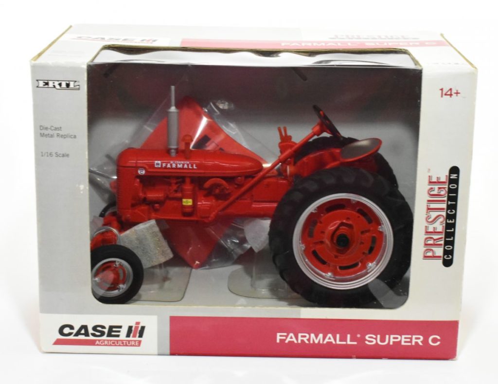 1/16 Farmall Super C Tractor With Wide Front & Umbrella - Dalton's Farm ...