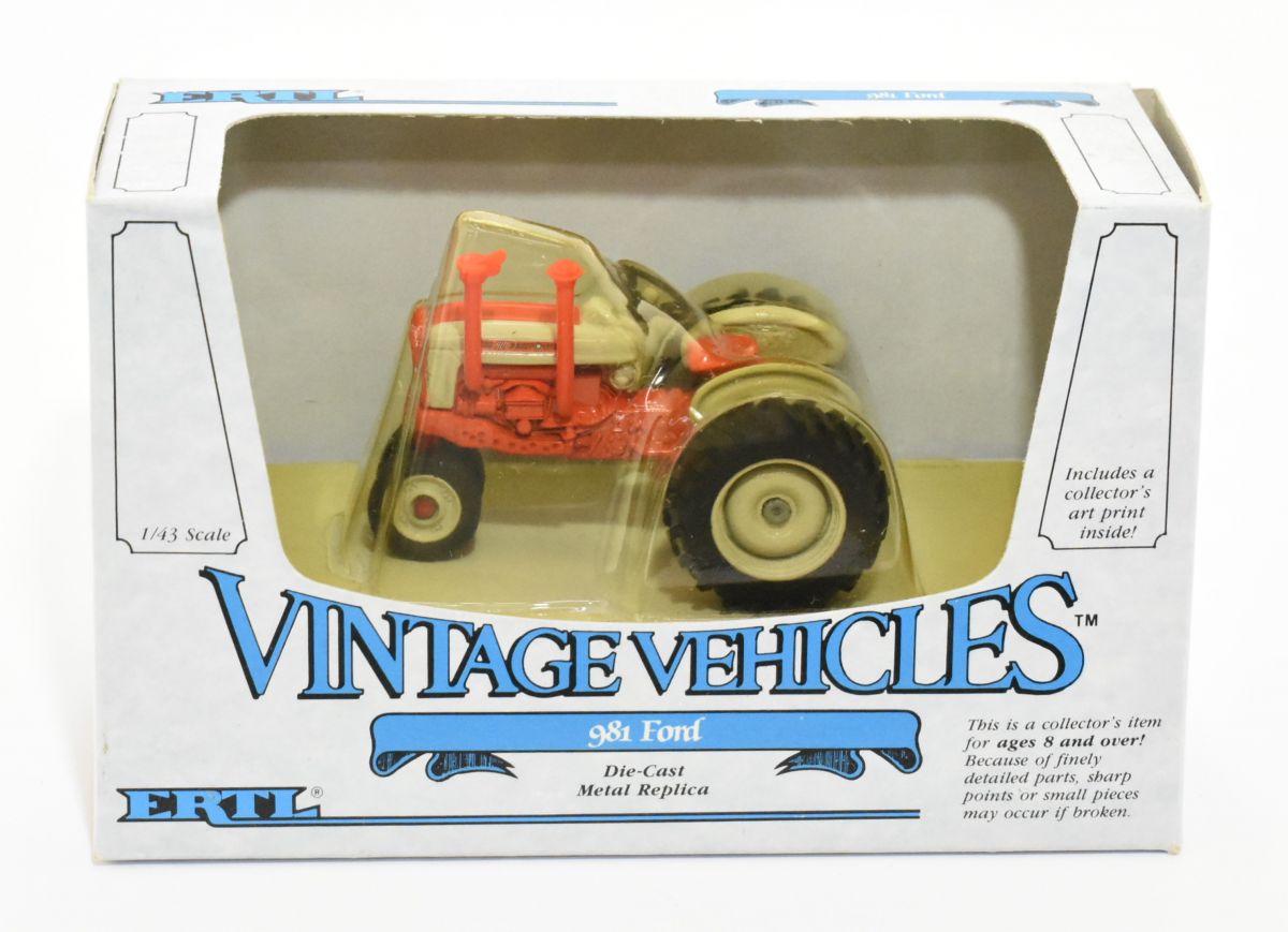 1/43 Ford 981 Tractor - Dalton's Farm Toys