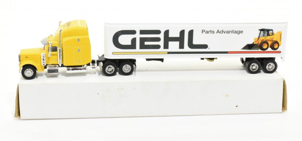 1/64 Gehl Semi With Trailer - Dalton's Farm Toys