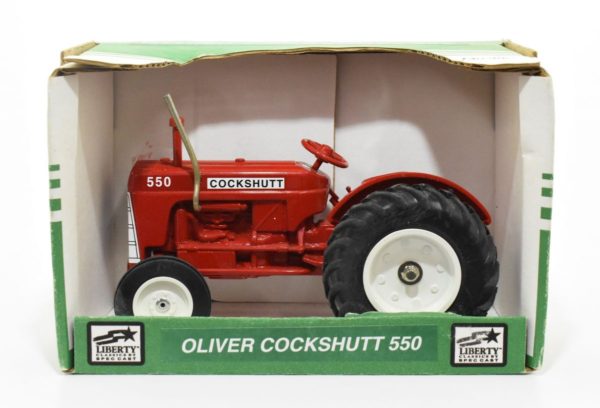 1/16 Oliver Cockshutt 550 Tractor - Dalton's Farm Toys