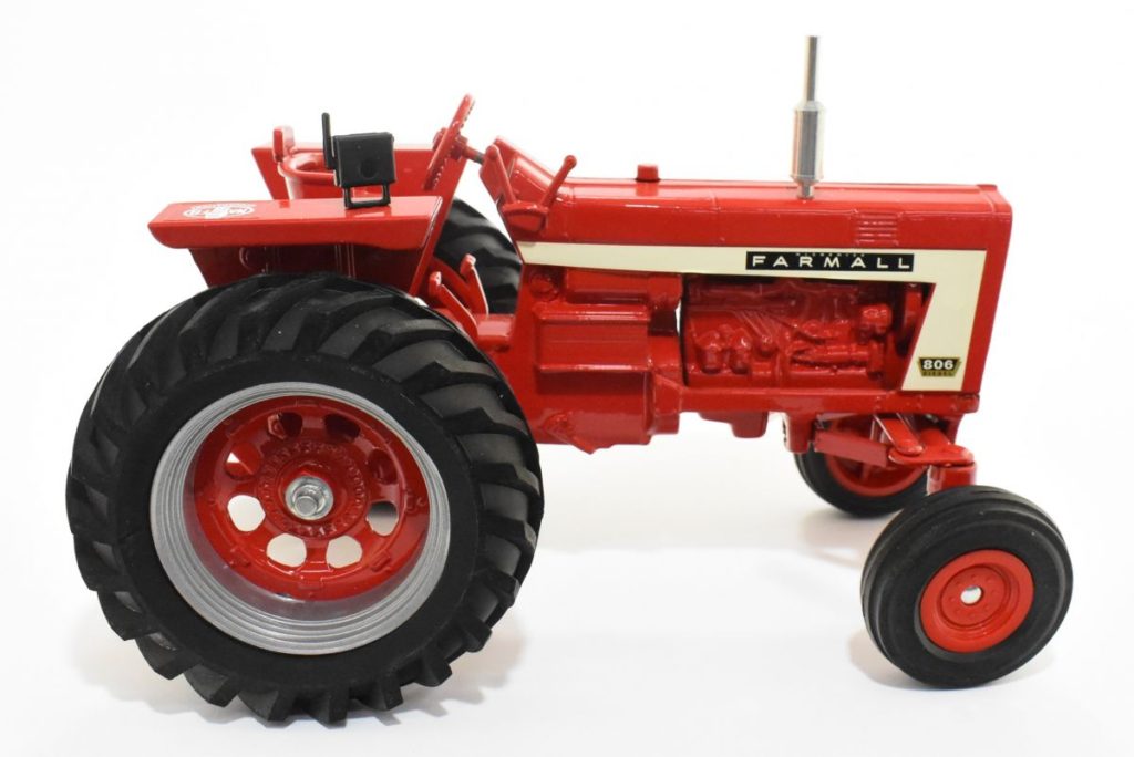 1/16 International Harvester Farmall 806 Tractor W/ Fender Mounted ...