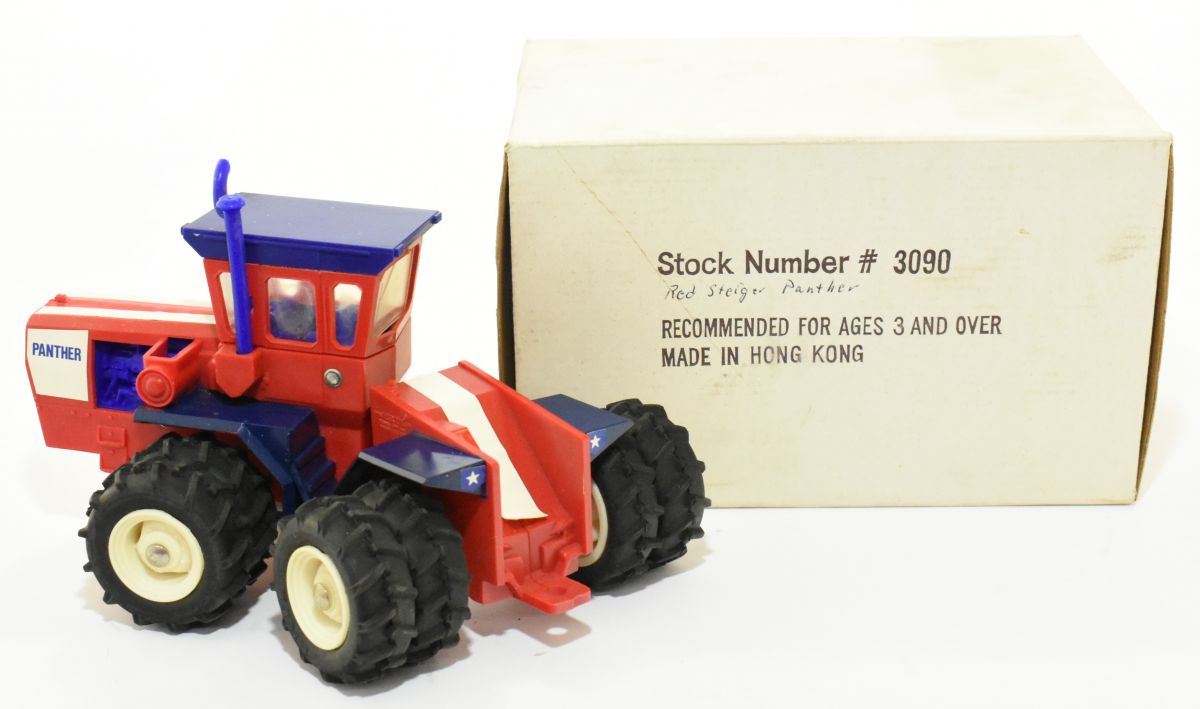 1/32 Steiger Panther Spirit of '76, Plastic - Dalton's Farm Toys