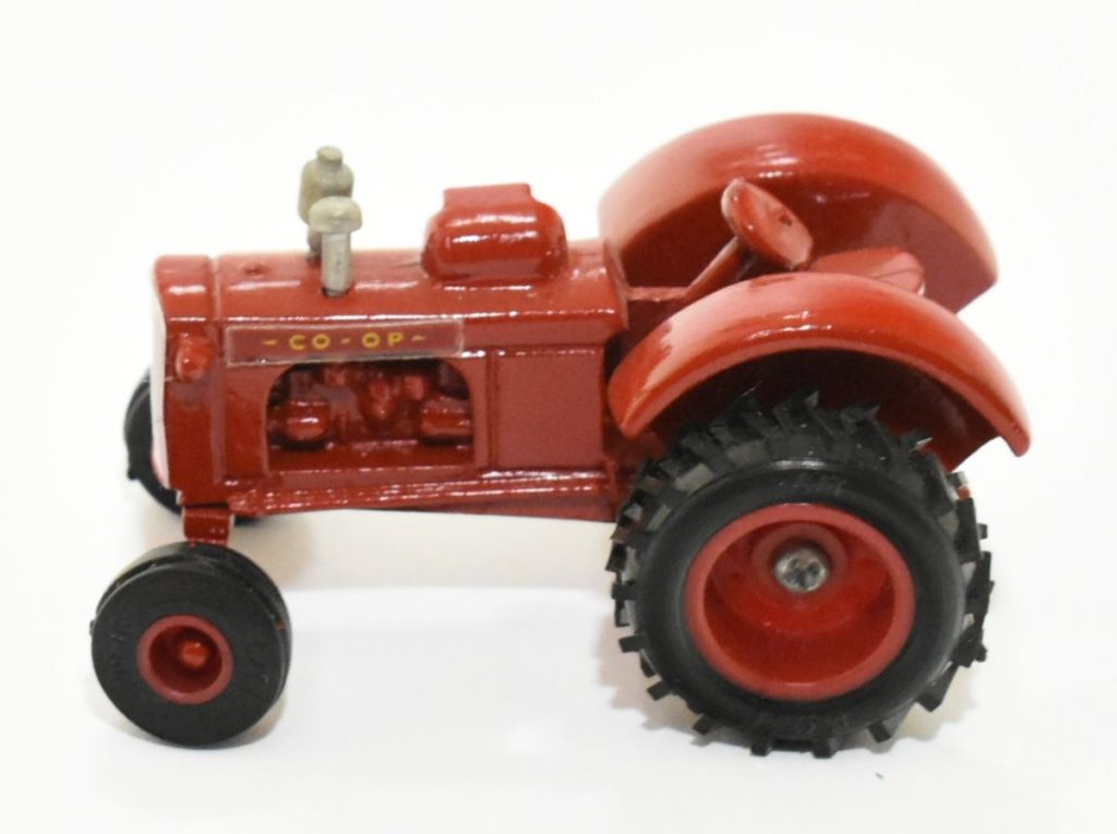 1/64 Co-op Tractor, #3 L.P. Version - Dalton's Farm Toys