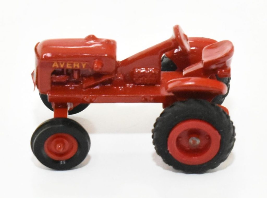 1/64 Avery V Tractor, Collector Series - Dalton's Farm Toys
