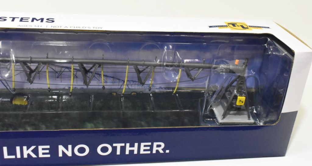 1/64 T&L Center Pivot Irrigation System - Dalton's Farm Toys