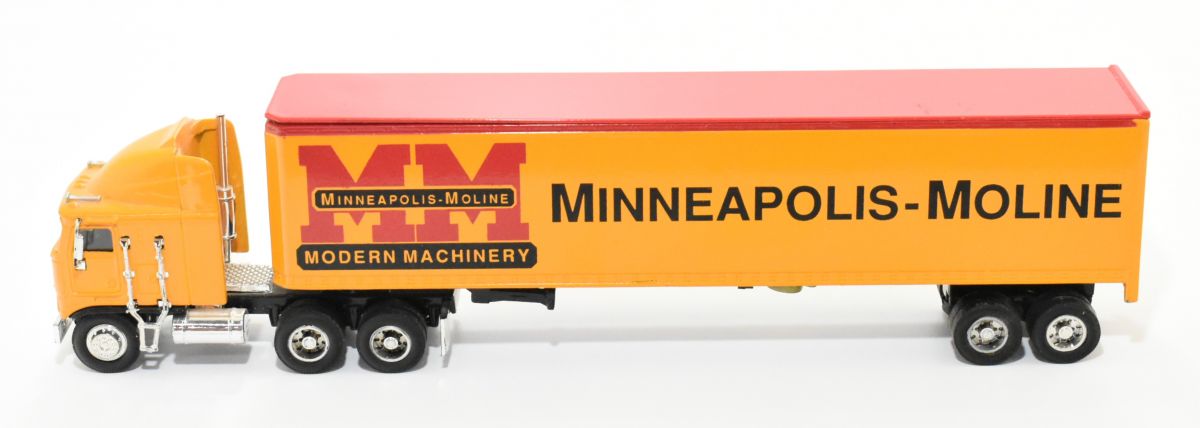1/64 Minneapolis Moline Semi And Trailer - Dalton's Farm Toys
