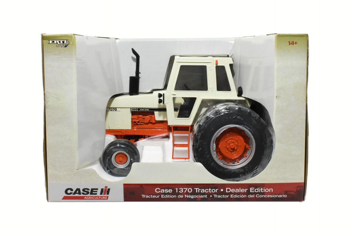 1/16 Case 1370 Agri King Tractor With Duals, Dealer Edition - Dalton's ...