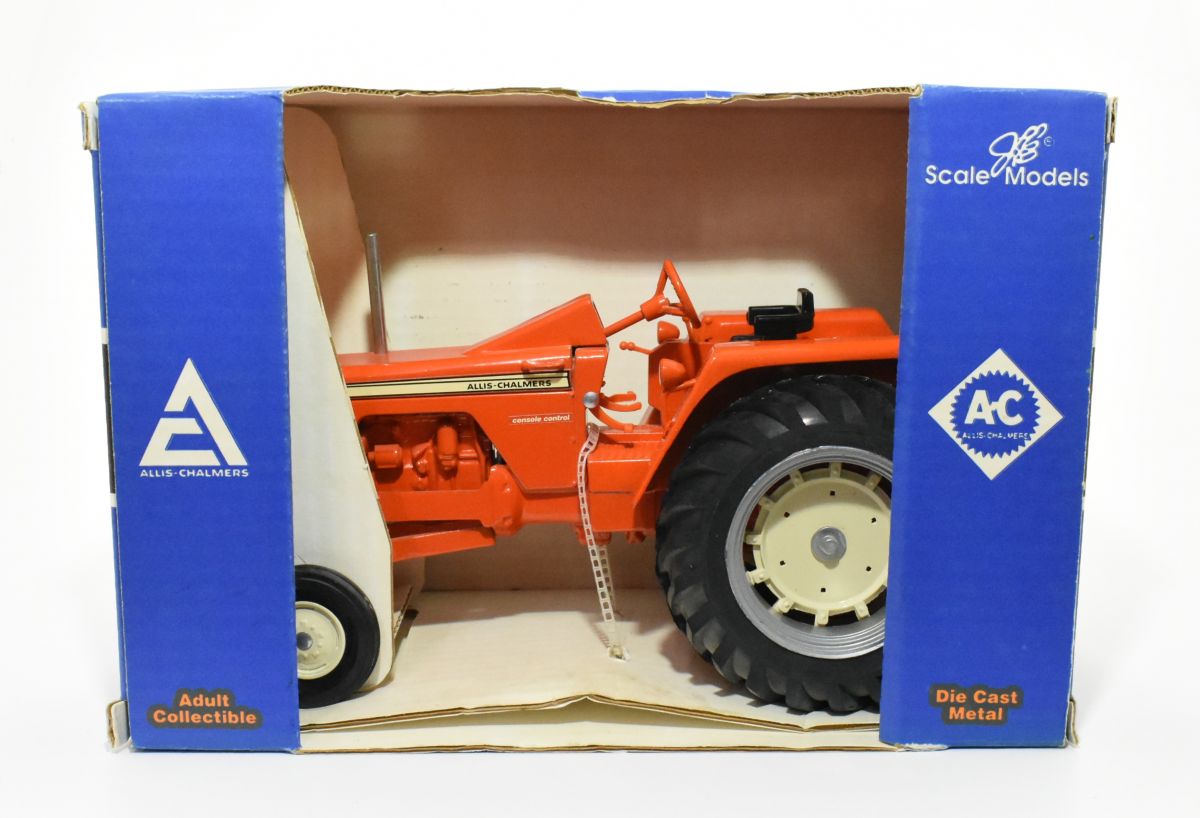 1/16th Allis Chalmers 190 Tractor - Dalton's Farm Toys