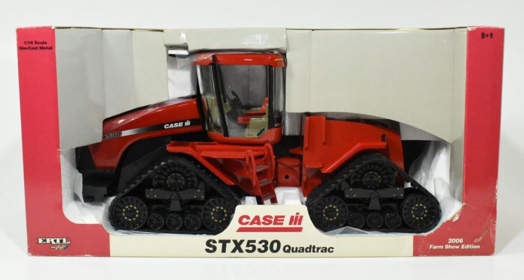 1/16 Case IH STX 530 Quadtrac 4wd Tractor, 2006 Farm Show Edition - Dalton's Farm Toys