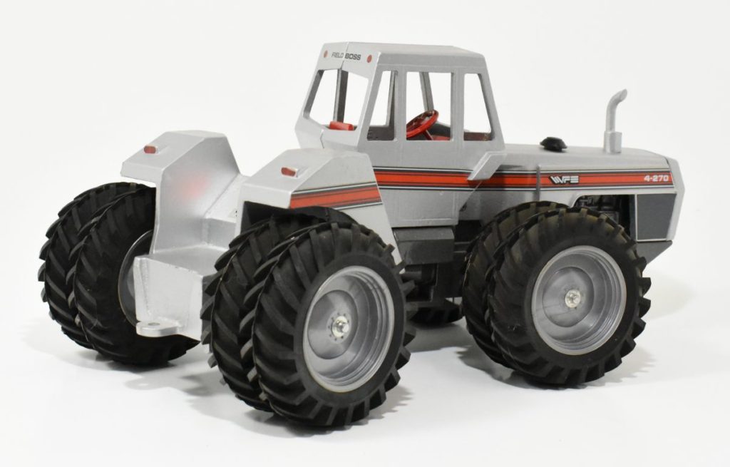 1/16 White Farm Equipment 4-270 4WD Tractor With Duals - Dalton's Farm Toys
