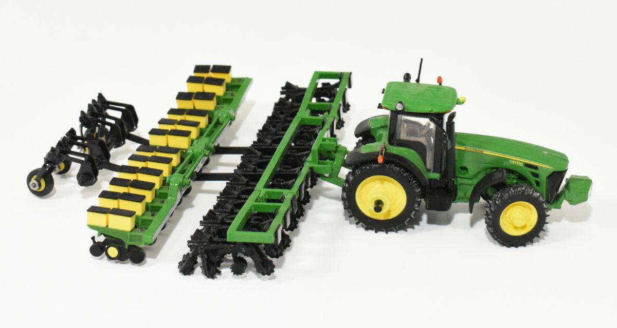 1/64 Custom John Deere 12 Row Strip Till Planter Combination - Dalton's Farm Toys