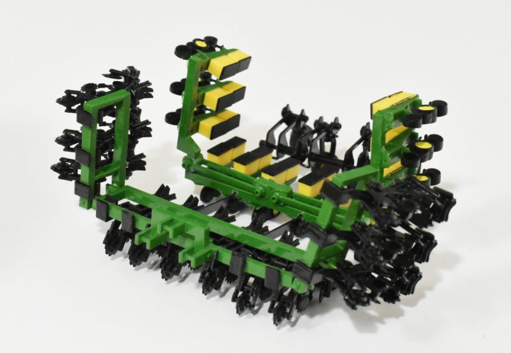 1/64 Custom John Deere 12 Row Strip Till Planter Combination - Dalton's Farm Toys
