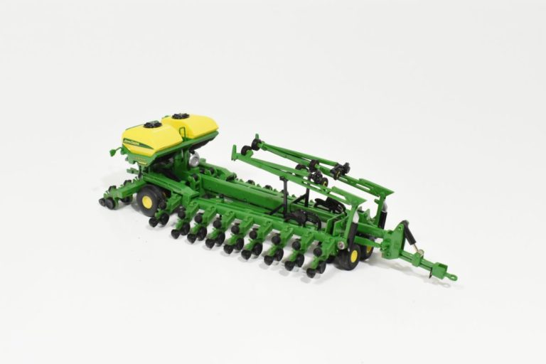1/64 Custom John Deere 24 Row DB Planter - Dalton's Farm Toys