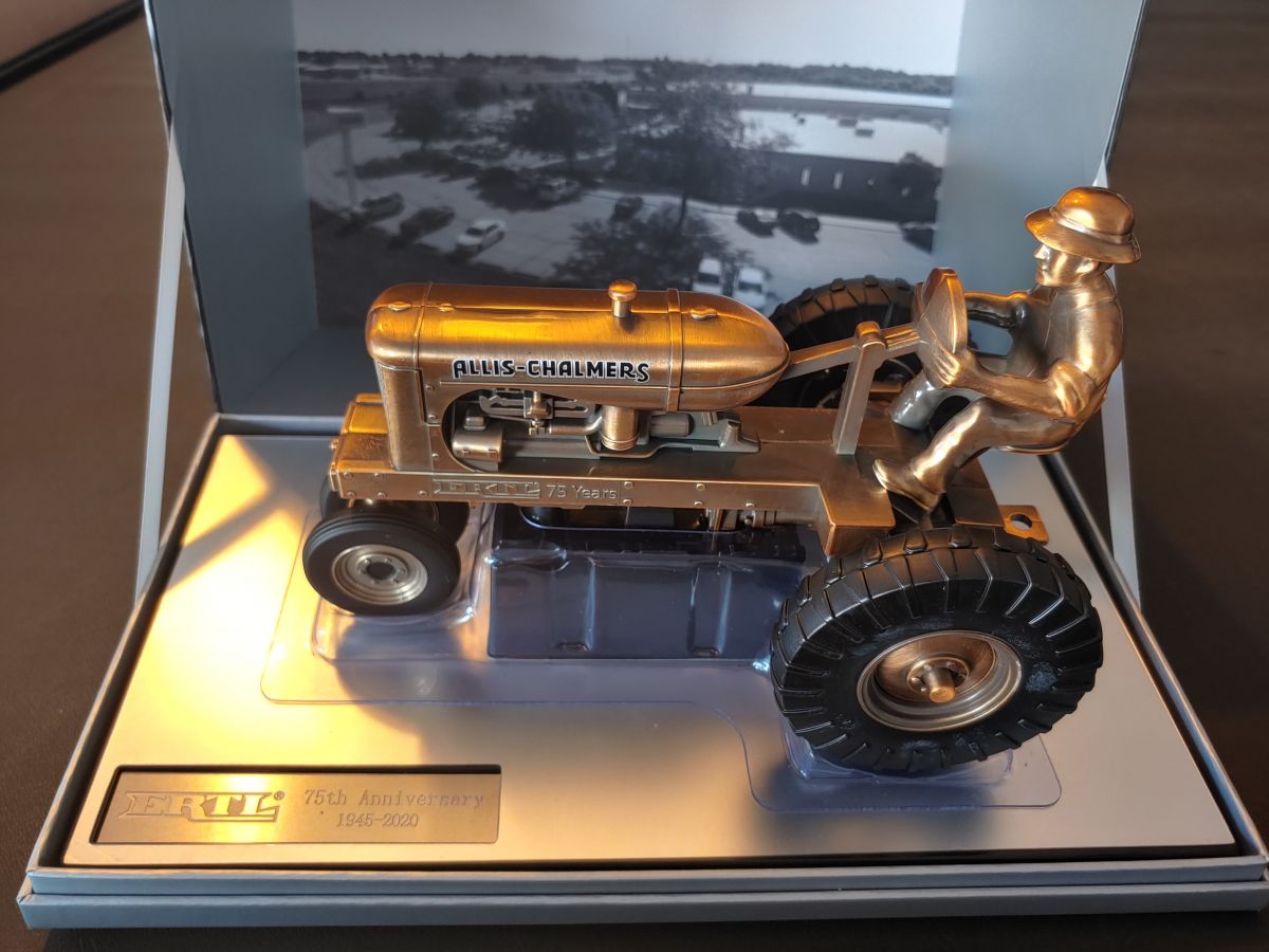 1/16 Allis Chalmers WC Tractor With Man, Bronze Plated, Ertl 75th ...