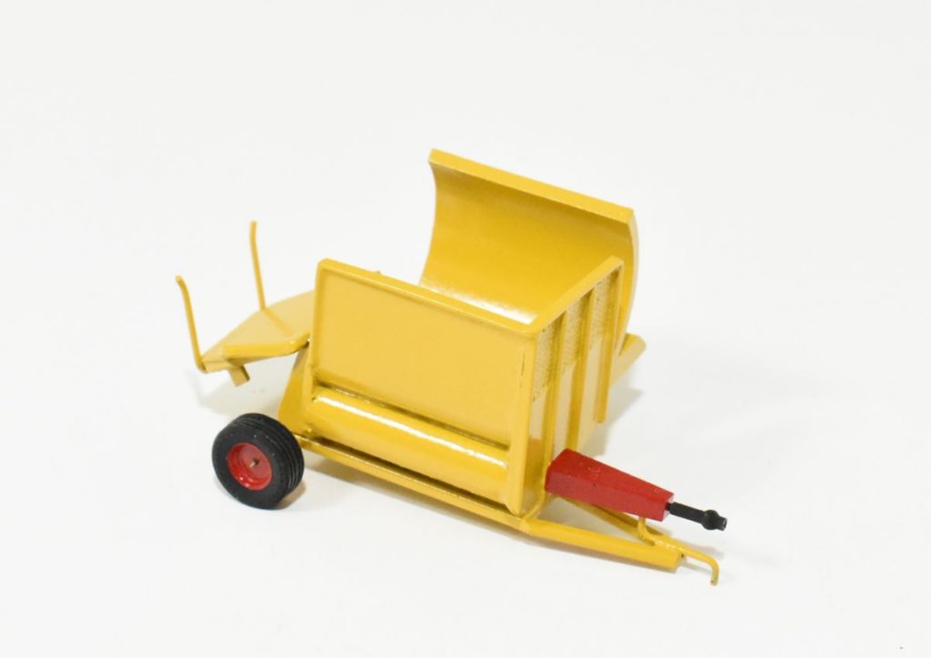 1/64 Custom Haybuster Pull Type Bale Processor - Dalton's Farm Toys