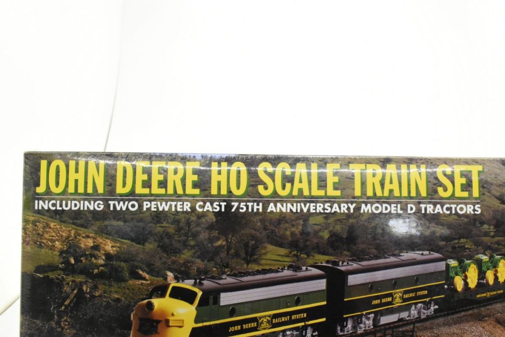 1/87 John Deere HO Scale Train Set Including Two Pewter 75th ...