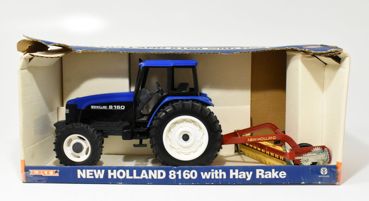 1/16 New Holland 8160 Tractor With Hay Rake - Dalton's Farm Toys