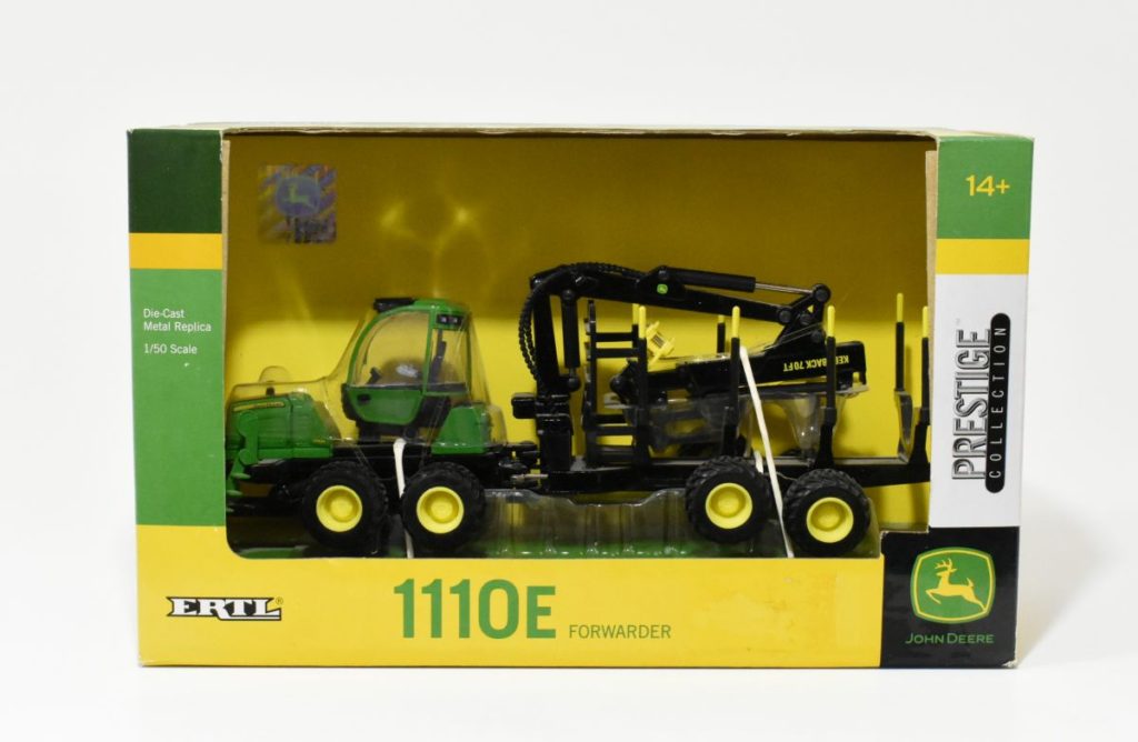 1/50 John Deere 1110E Forwarder Logging Machine, Prestige Collection ...
