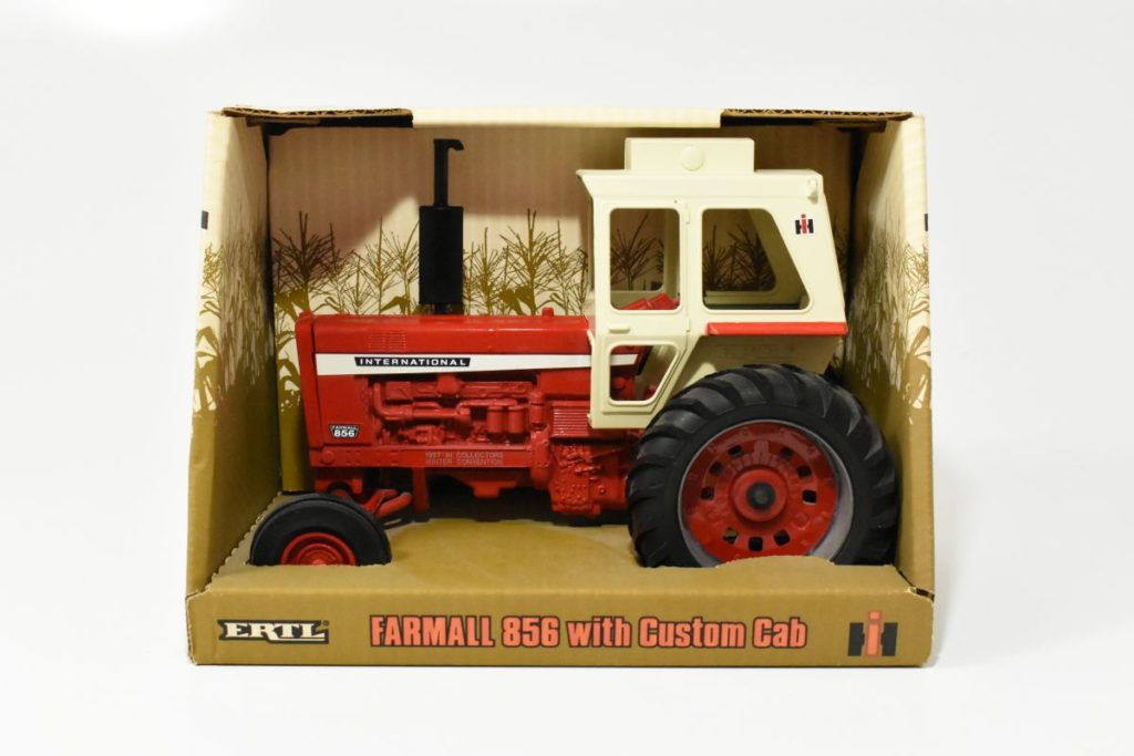 1/16 International Harvester Farmall 856 Tractor, 1997 IH Collectors' Winter Convention - Dalton ...