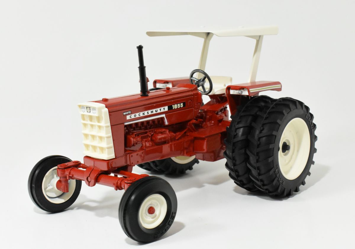 1/16 Cockshutt 1655 Tractor With Dual Rear Wheels, 1994 Sugar Valley ...