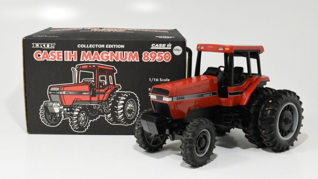 1/16 Case International Magnum 8950 Tractor With Dual Rear Wheels And ...