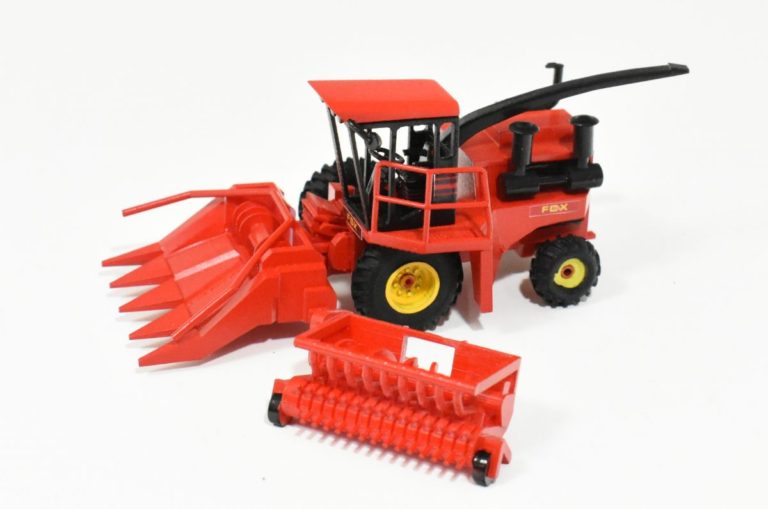 1/64 Custom Fox 6660 Self Propelled Chopper With Hay & Silage Heads ...